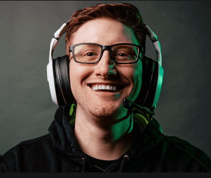 5 Inspiring Stories of Pro Gamers Who Leveled Up with Custom ...